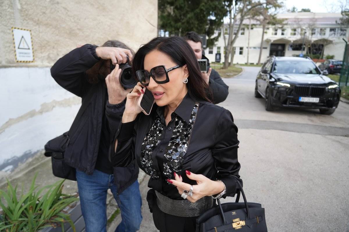 Ceca brutalno zapušila usta voditelju, spomenula i Arkana: Nije mogla ...