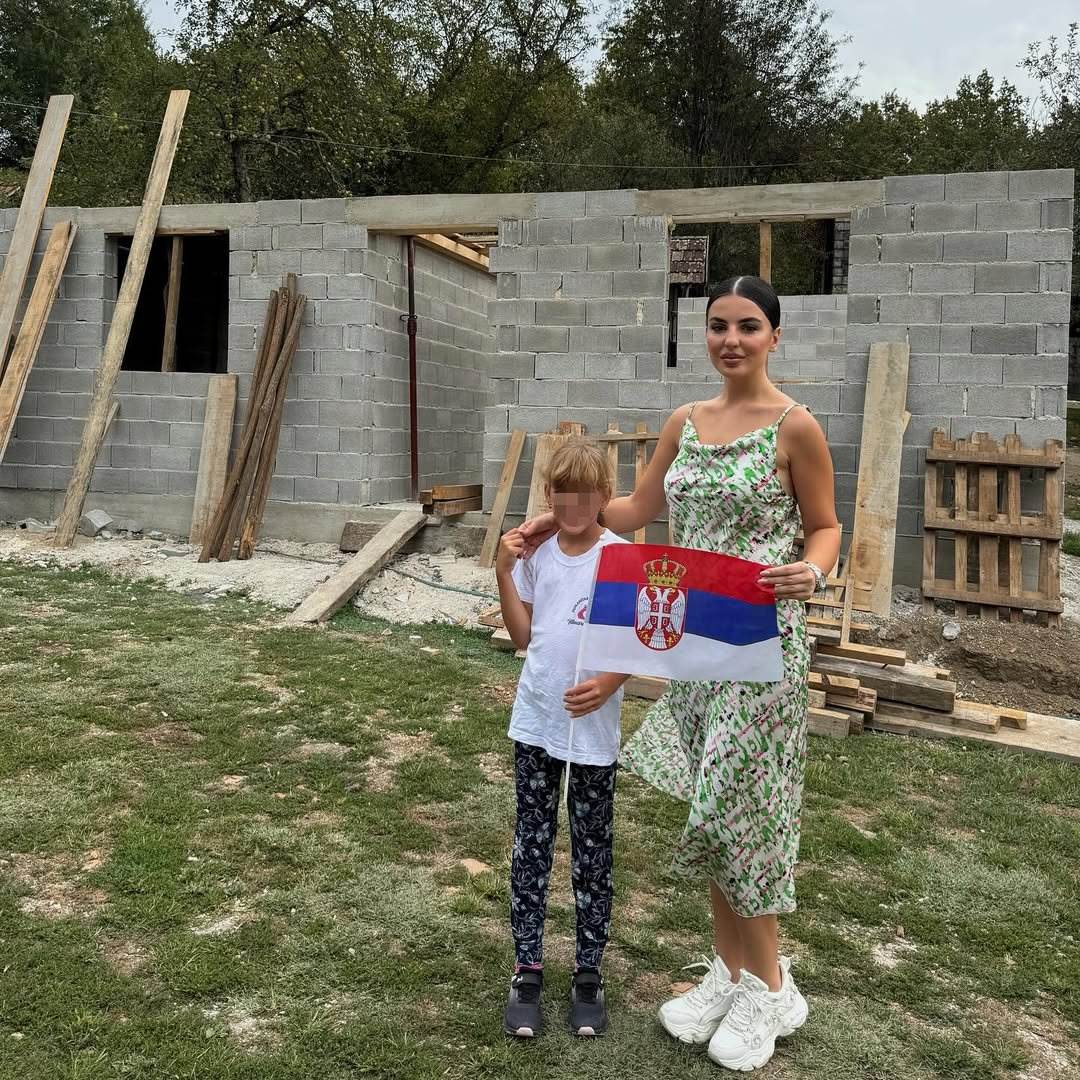 Tamara Misirlić o rođenju sa 6 prstiju na nogama | Mondo