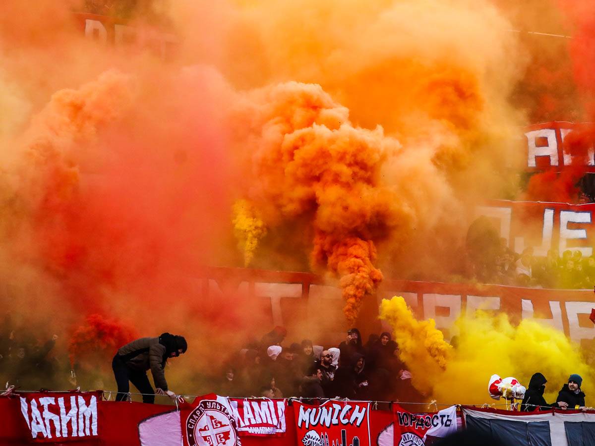 Crvena zvezda IMT Delije zovu navijače | Mondo