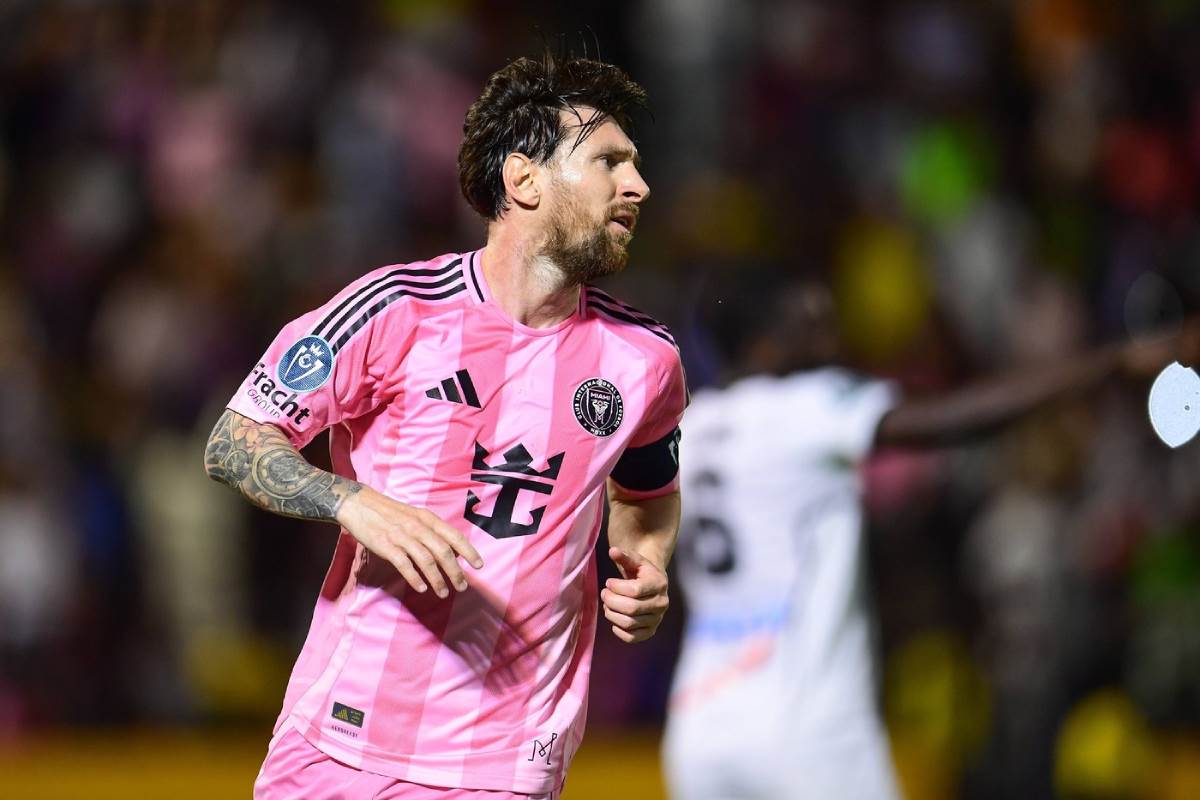 Leo Mesi zaigrao fudbal na Jamajci: Priredili mu državni doček ...