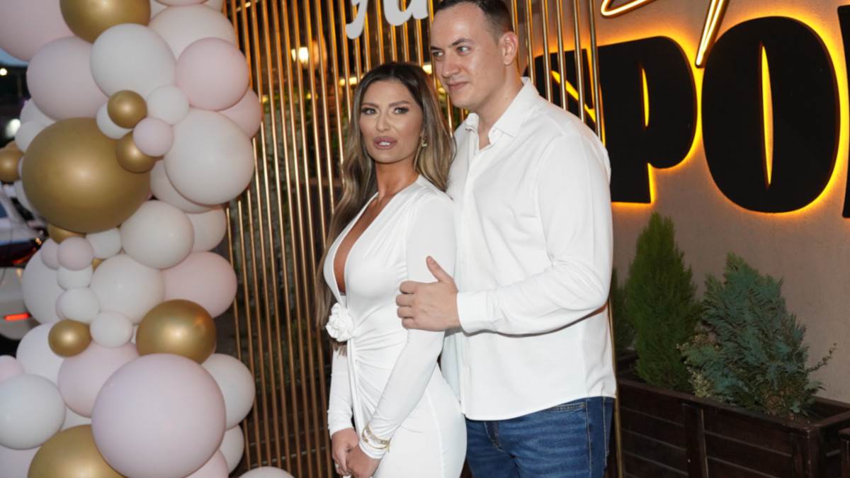 Oglašavanje Ane Radulović nakon vesti da je Mirče našao novu devojku | Mondo