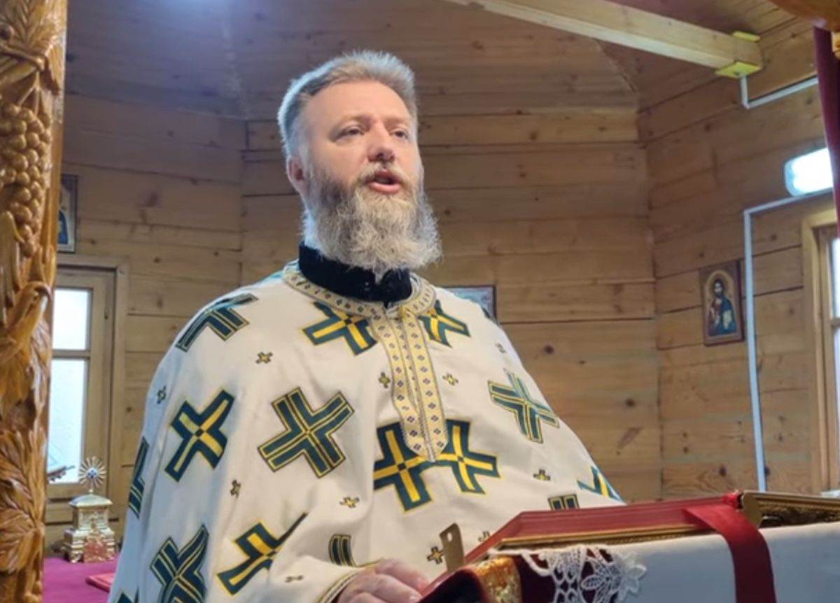 Otac Predrag Popović o farbanju jaja za Uskrs | Mondo TV