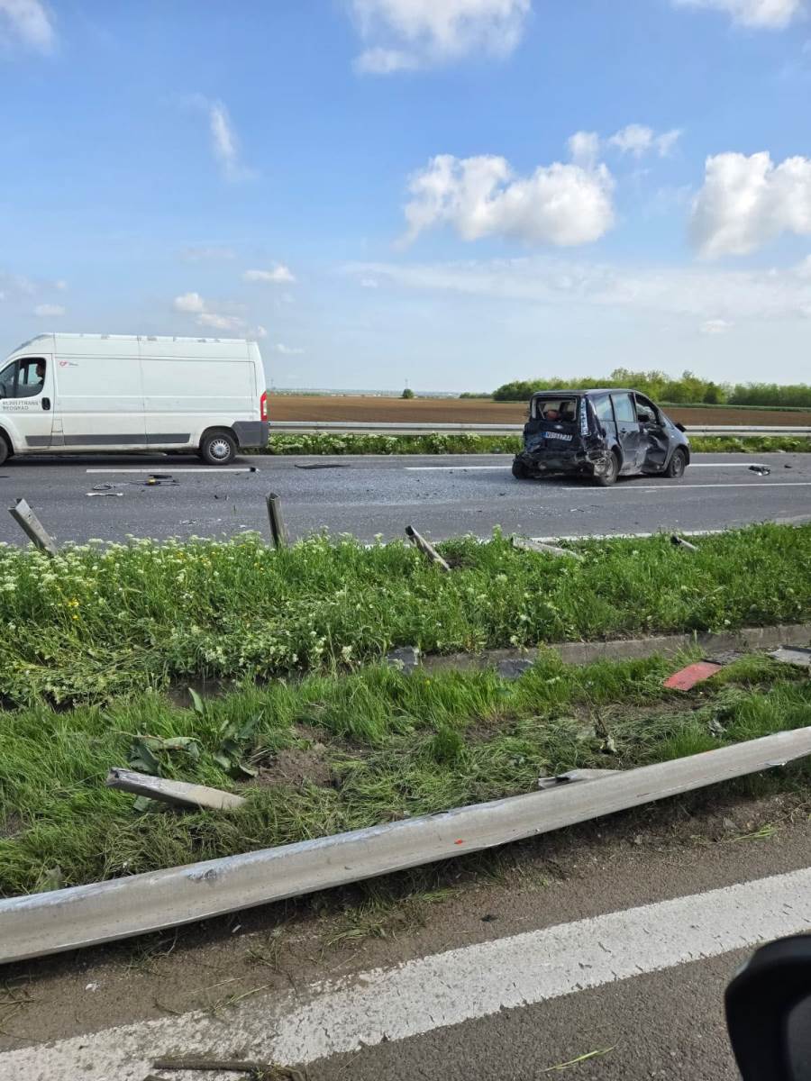 Teška nesreća na autoputu kod aerodroma | Mondo