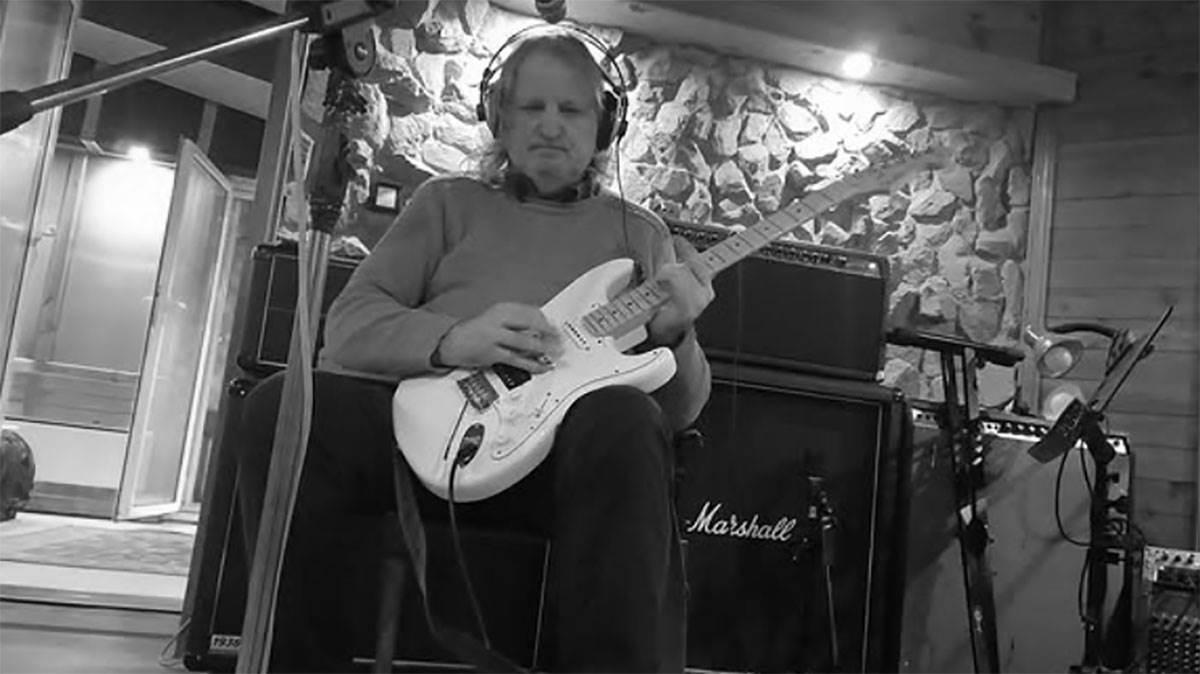 Preminuo Zoran Zdravković čuveni muzičar iz benda Kraljevski apartman ...