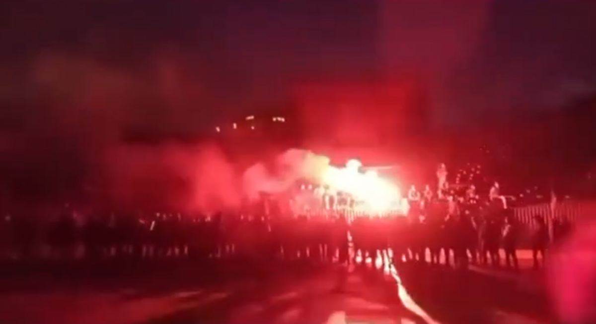 Delije upale na stadion Partizana | Mondo