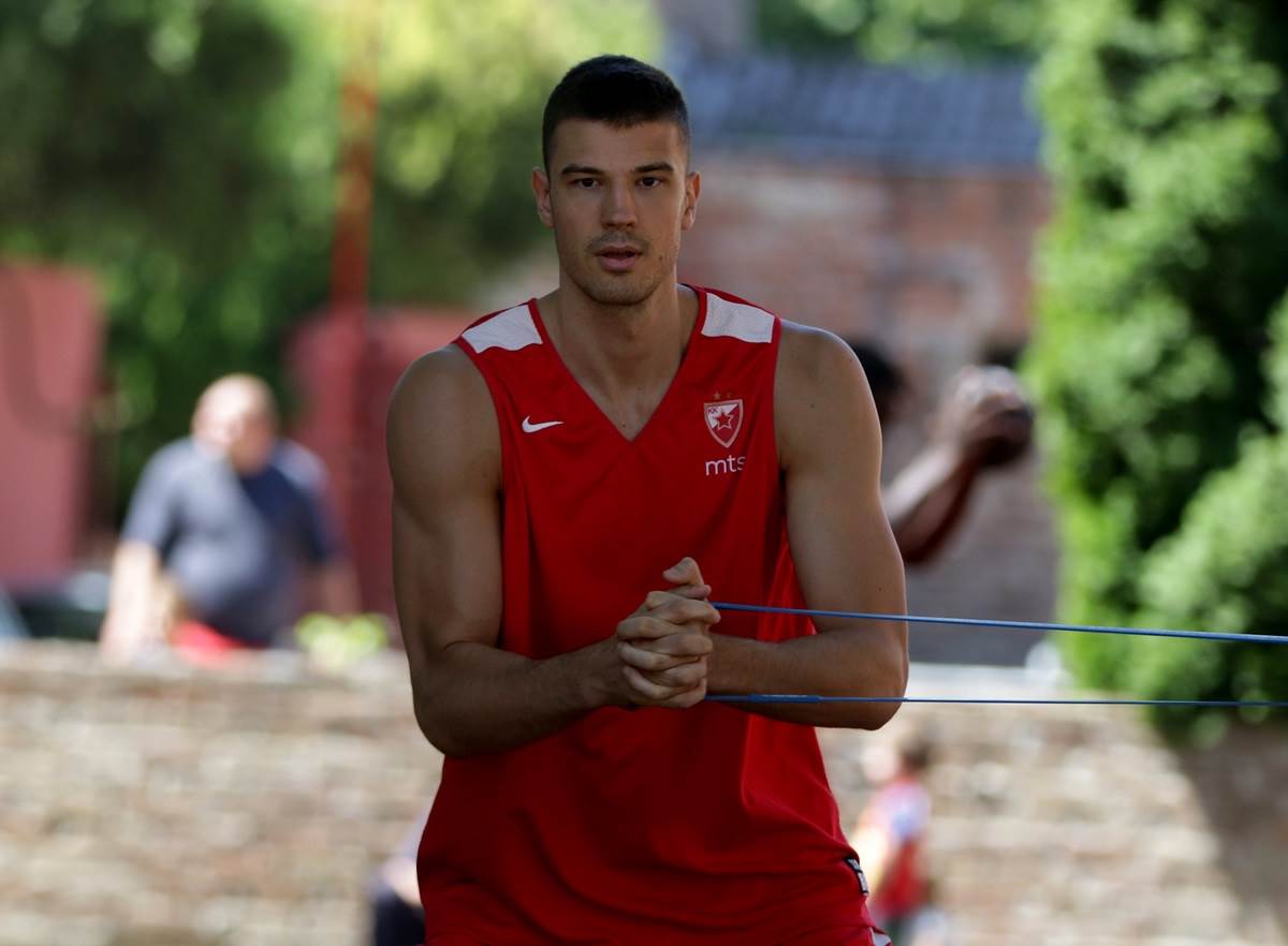 Ko je Nikola Jovanović | Mondo