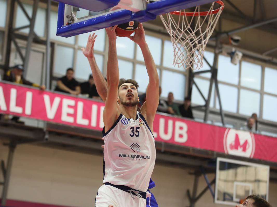 Srbija gazi na Eurobasketu | Mondo