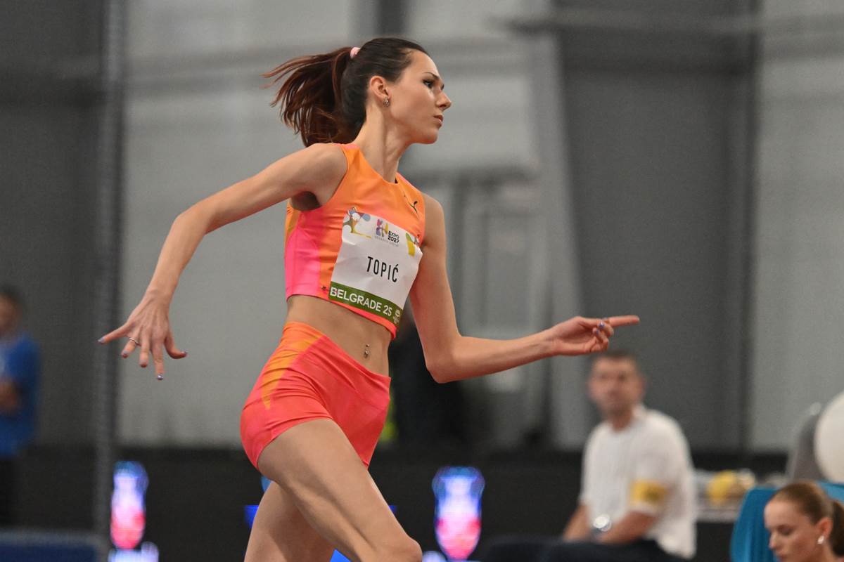 Angelina Topić osvojila zlato u štafeti na Prvenstvu Srbije | Mondo TV