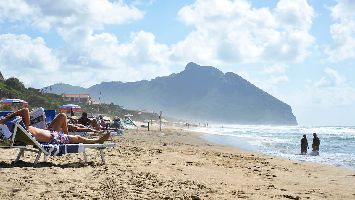 Italijani napuštaju svoje plaže zbog cena | Mondo