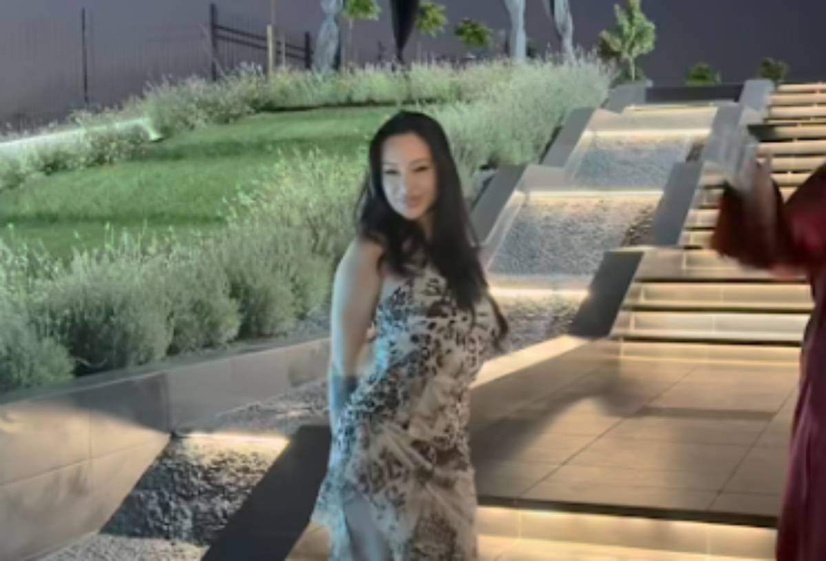 Elena Kitić slavila rođendan i prvi put pokazala vilu od milion evra | Mondo