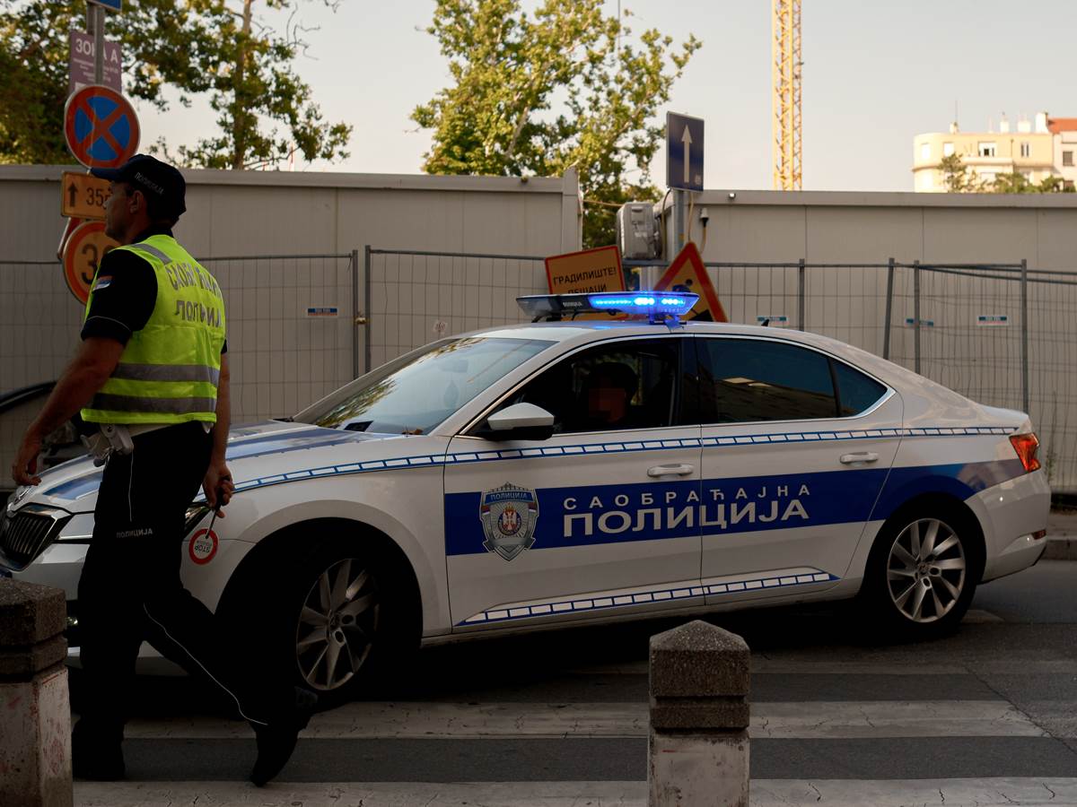 Smrskana vozila u blizini Zrenjanina: Sumnja se da ima mrtvih - Naslovi.net