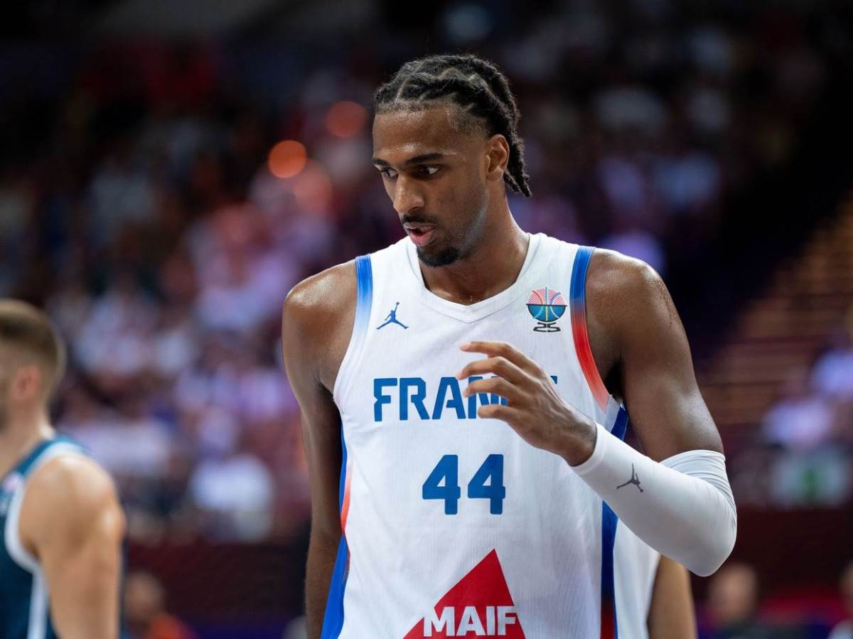 Aleks Sar otišao sa Eurobasketa | Mondo