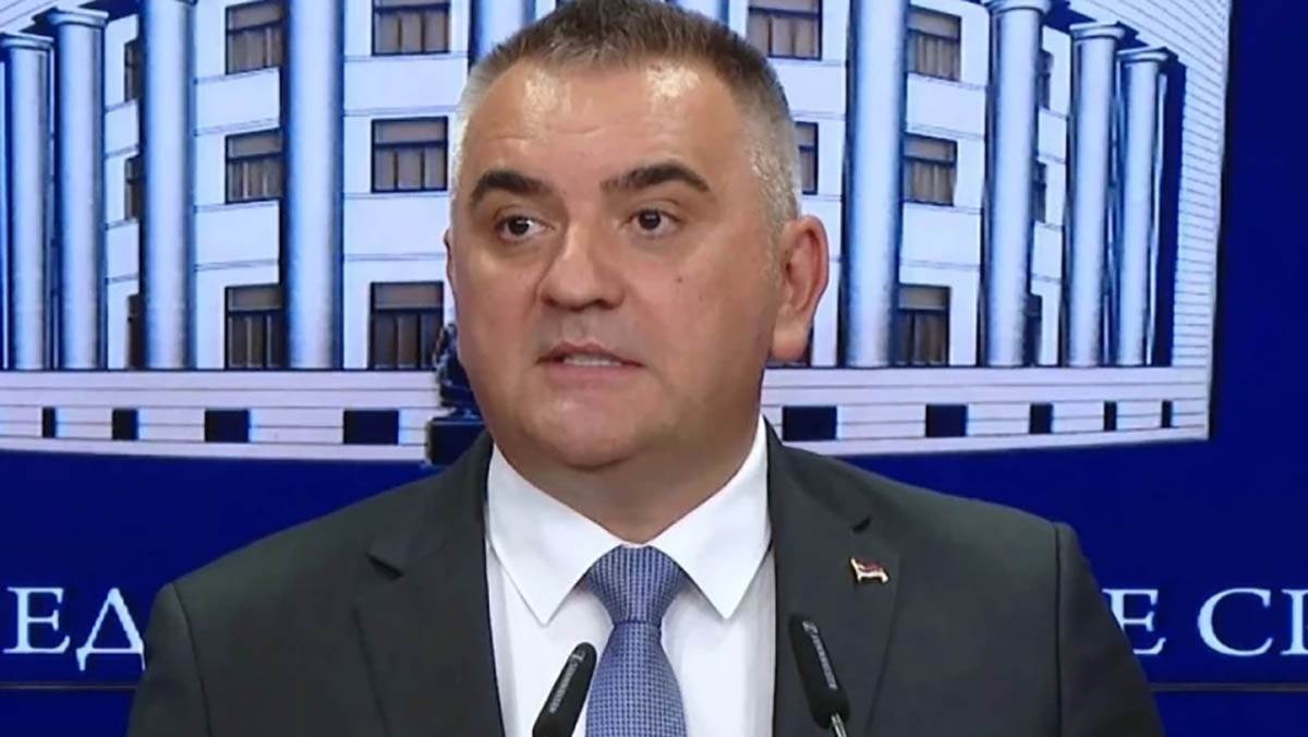 Učestvovao u ratu, bio ministar, pa postao premijer: Ko je Savo Minić ...