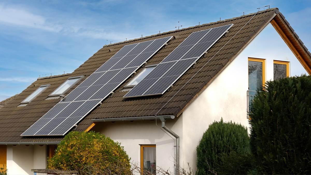 Ugradnja solarnih panela kao spas od skupih računa | Mondo