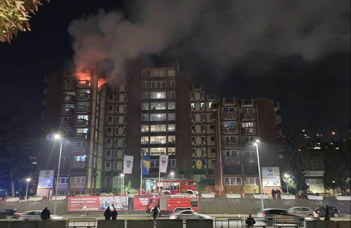 Veliki požar u Tuzli: Prve slike sa lica mesta, panika među građanima ...