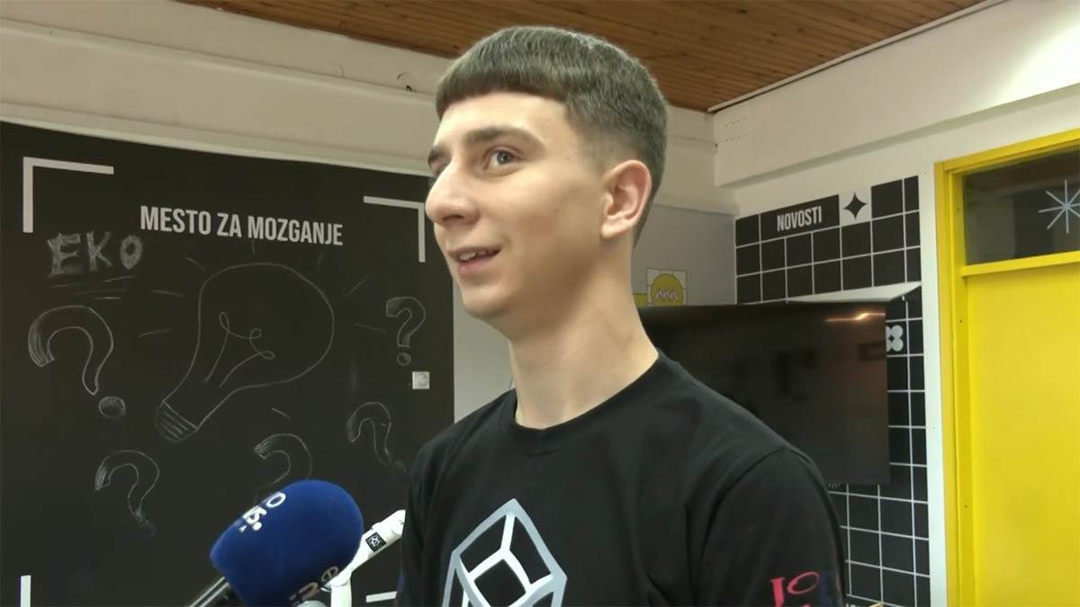 Petar Kostić iz Niša dizajnirao robota | Mondo