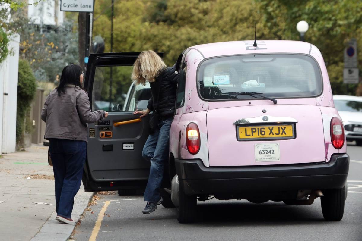 Meg Rajan prvi put u javnosti sa ćerkom nakon što je godinama ...