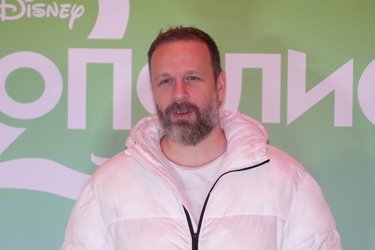 Skaj Vikler progovorio o 15 godina mlađoj supruzi sa kojom čeka dete ...