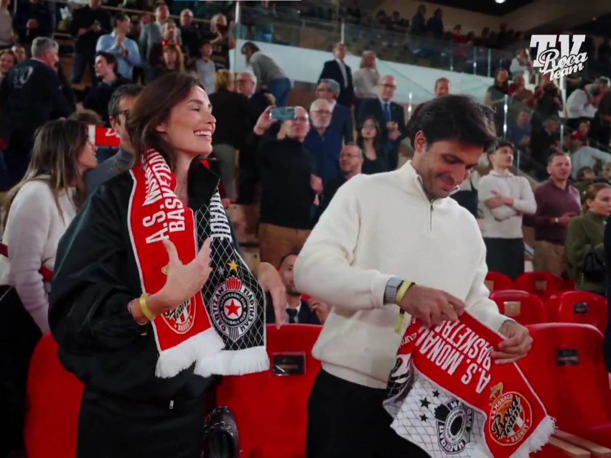Karlos Sainc i devojka gledali Partizan u Evroligi | Mondo