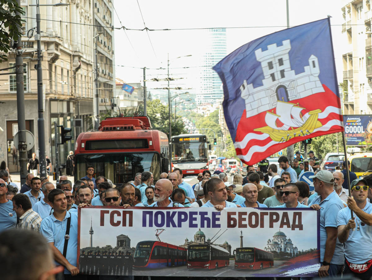 Protest radnika GSP: Šetnja do Andrićevog venca | Mondo