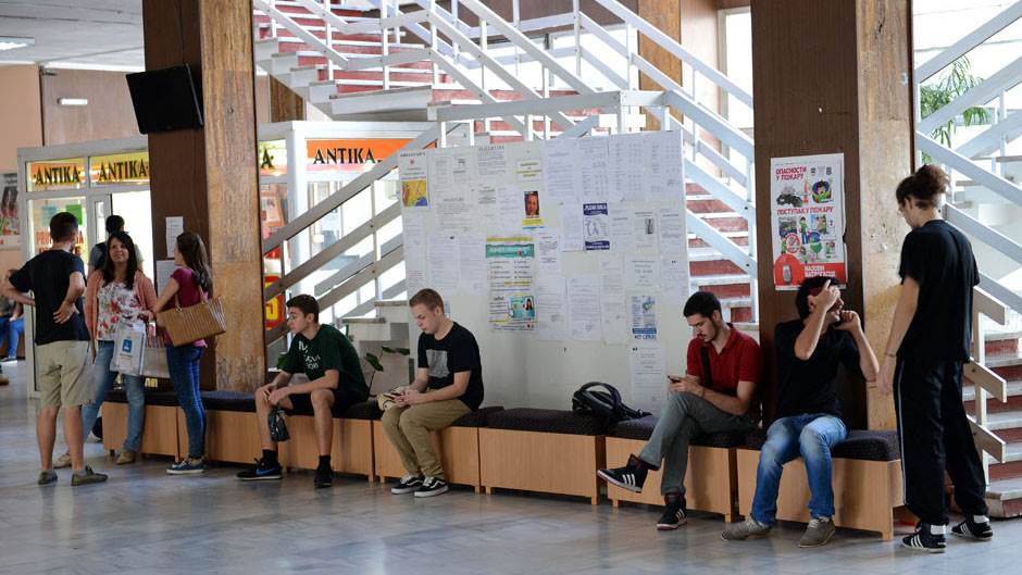 Kako žive studenti u studentskim domovima u Beogradu | Mondo