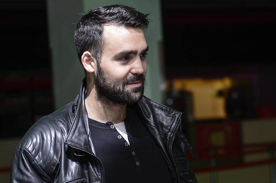 Miodrag Radonjić u Rigi navija za naše košarkaše | Mondo