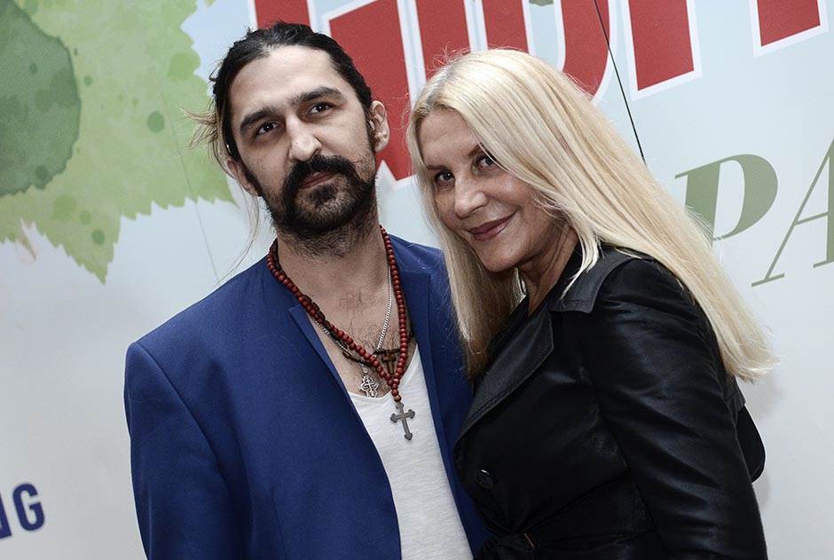 verica rakocevic muz veljko kuzmancevic kupio kamper | Mondo