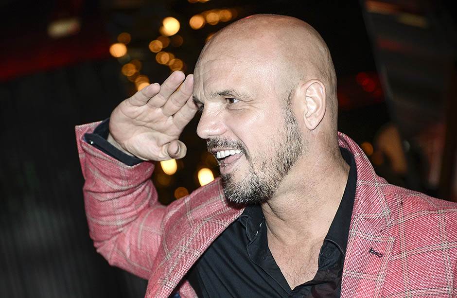 Boban Rajović peva Sude mi traži se zabrana ulaska u Srbiju? | Mondo