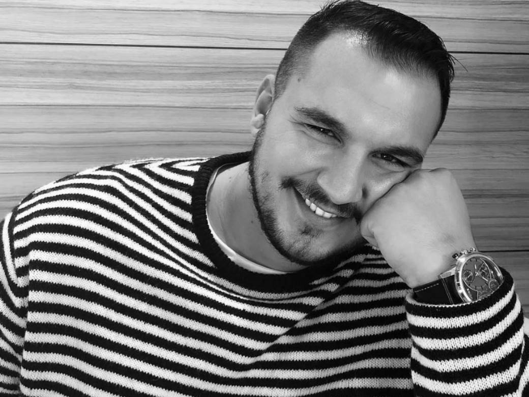 Pevač preminuo od korone Srđan Gajić | Mondo