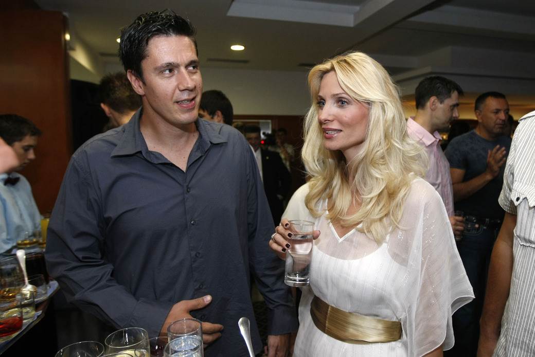 Edin Škorić devojka Edin Škorić na Facebooku o devojkama | Mondo