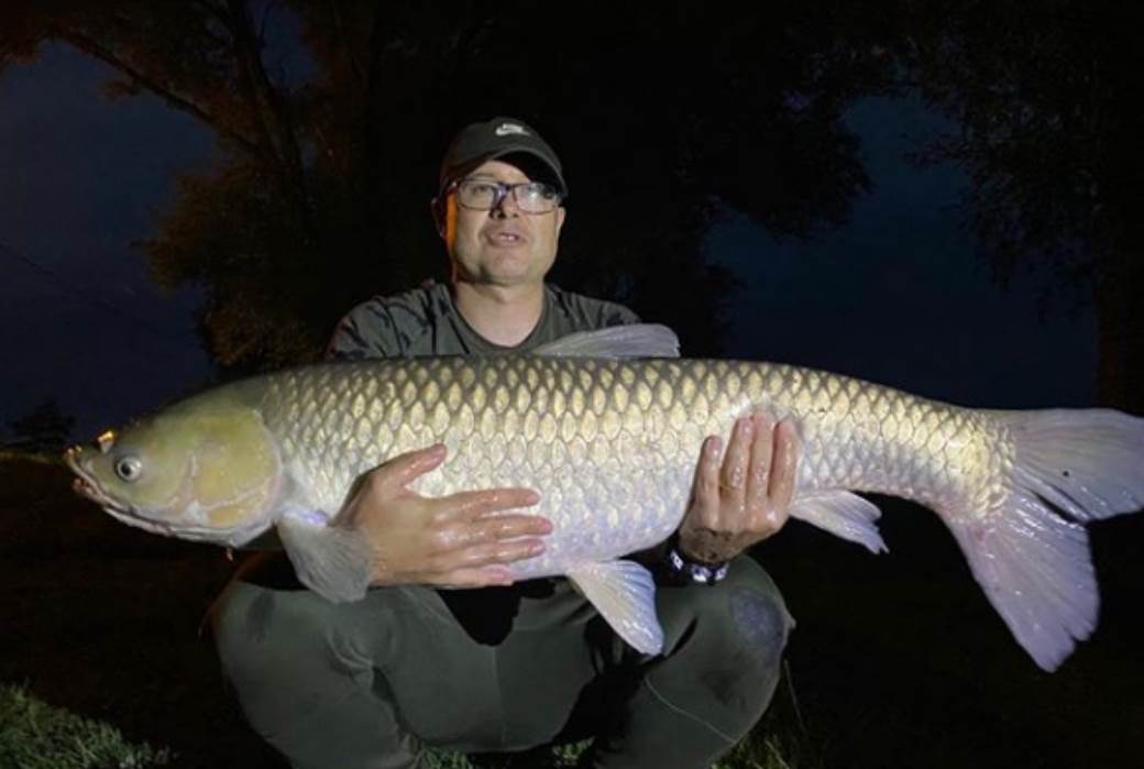 Miloš Vučević ribolov ulov riba amur jezero | Mondo