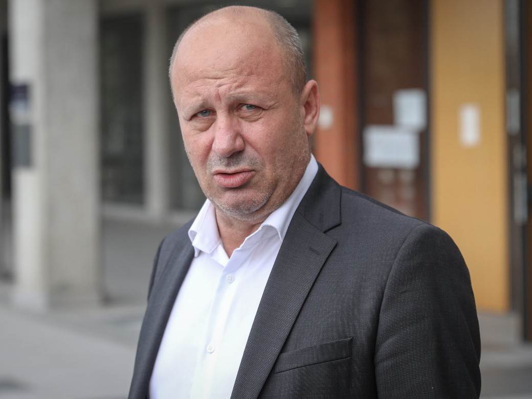 General Dragiša Simić Palata pravde došao taksijem nema kola Dragiša ...