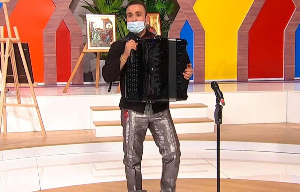 petar maric harmonikas nastup jutarnji program rts sarenica video | Mondo