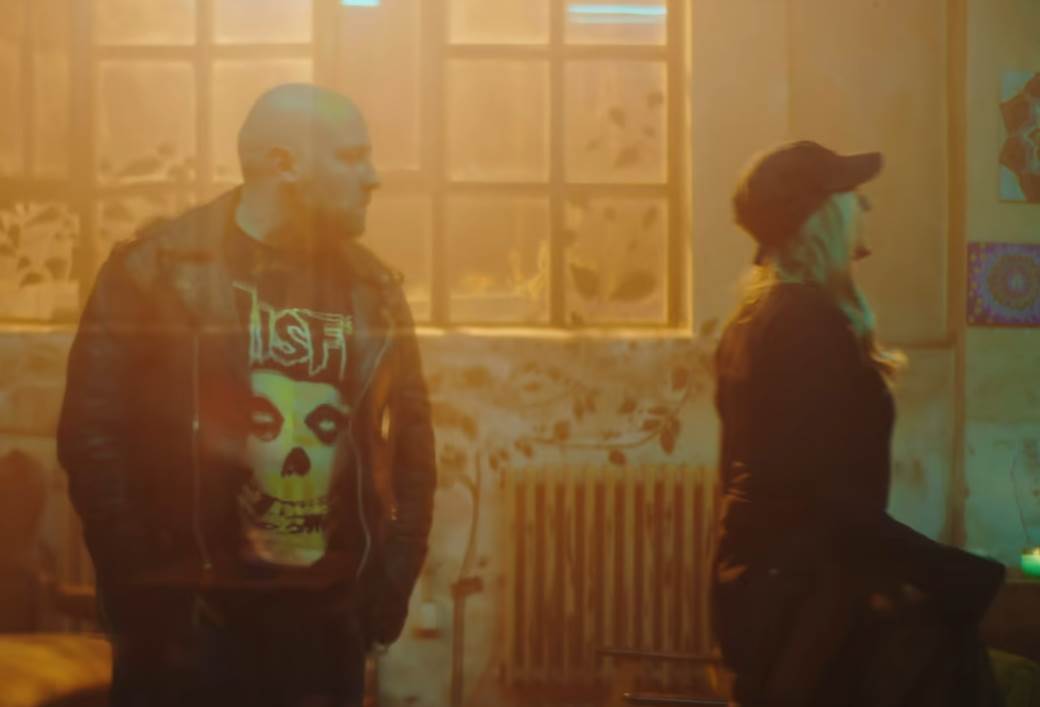 ikac svecane bele kosulje anica dobra u spotu guglali smo | Mondo