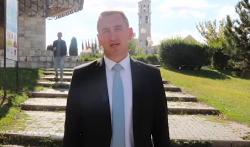 kosovo pretucen sin srpskog politicara nenad rasic skola | Mondo