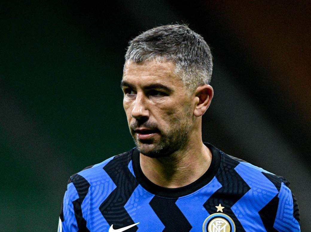aleksandar kolarov novi ugovor inter | Mondo