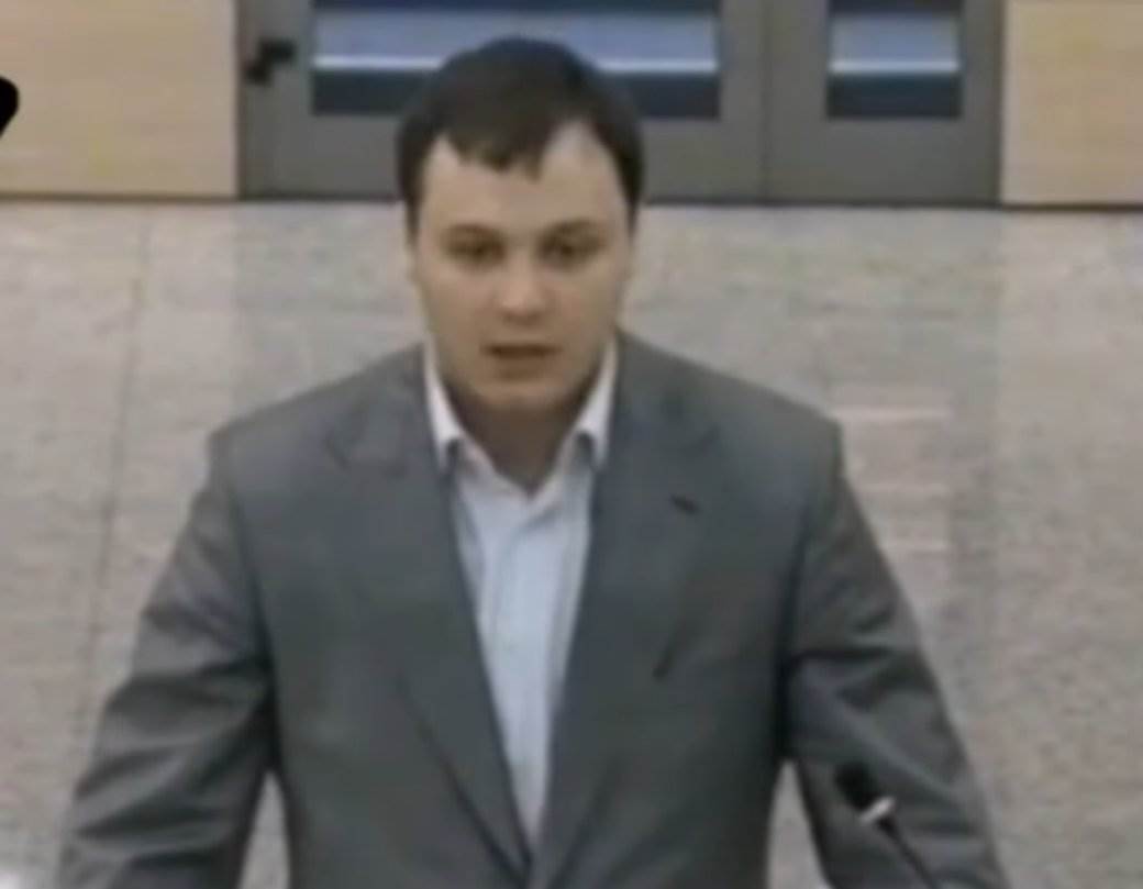 Aleksandar Simović u Zabeli deli hleb | Mondo